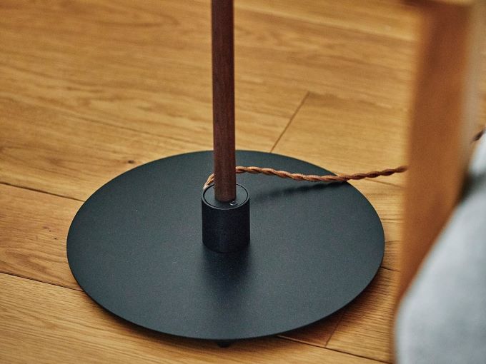 フロアスタンド KEVIN｜ライト・照明｜フロアスタンド｜オシャレ建材ECサイト HAGS